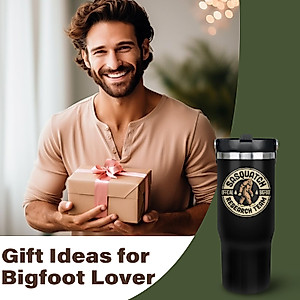 ysnifeiw 30oz Bigfoot Tumbler with Top Handle and Flip Straw Bigfoot/Sasquatch Gifts Cup for Dad Father's Day Birthday Christmas Gifts for Men