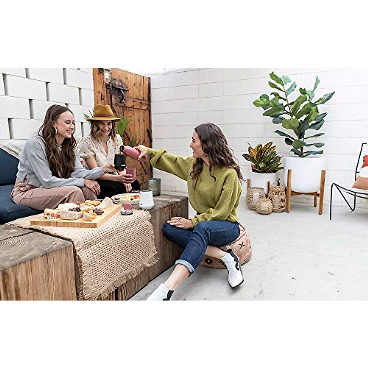 CamelBak Horizon 25 oz Wine Bottle - Insulated Stainless Steel - Leak Proof - Black