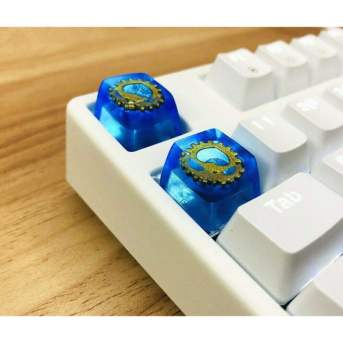 Handmade Heart of Ocean Resin R4/ESC Keycap Backlit Translucent Key Cap Switch OEM Profile for Cherry RGB MX Mechanical Gaming Keyboards (Kit 1)