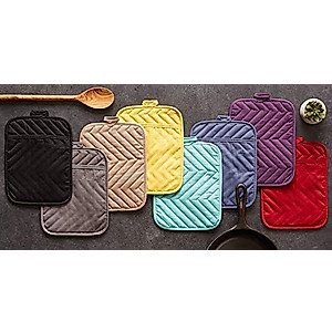 DII Heat Resistant Quilted Cotton Pot Holder Set, Designed with Space to Personalize Allowing a Customized Design, 7x9, Red, 3 Count