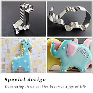 XUNMEINT Animal Cookie Cutter for Kids with Storage Box, Zebra, Giraffe, Toucan, koala, Rhinoceros, Lion, Kangaroo, Crocodile, Elephant Shapes Jungle Safari Cookie Cutters (Happy Zoo)