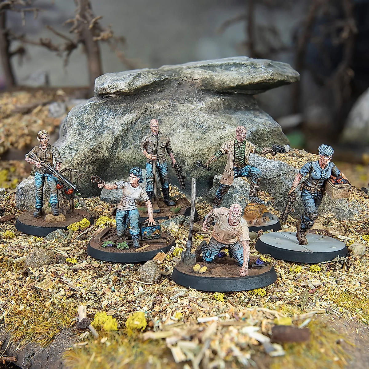 Modiphius Entertainment Fallout Wasteland Warfare: Survivors - Ghoul Settlers (The Slog) - 6 Unpainted Resin Miniatures, includes Scenic Bases, 32MM Scale Figures, Roleplaying Game Minifigures