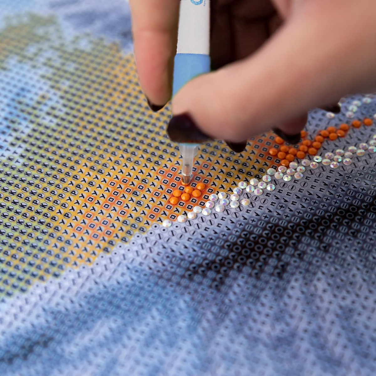 Diamond Dotz Accessories Ergo LED Stylus Diamond Painting Pen - Diamond Art Accessories, Gem Painting Pens with Light, Tools & Supplies for Crafting and Art Projects