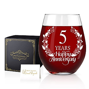 Perfectinsoy 5 Years Happy Anniversary Wine Glass Gift Box, 5th Anniversary Wedding Gift For Mom, Dad, Wife, Couple, Soulmate, Woman, Sister, Bday Party Decorations, Funny Vintage Aged To Perfection