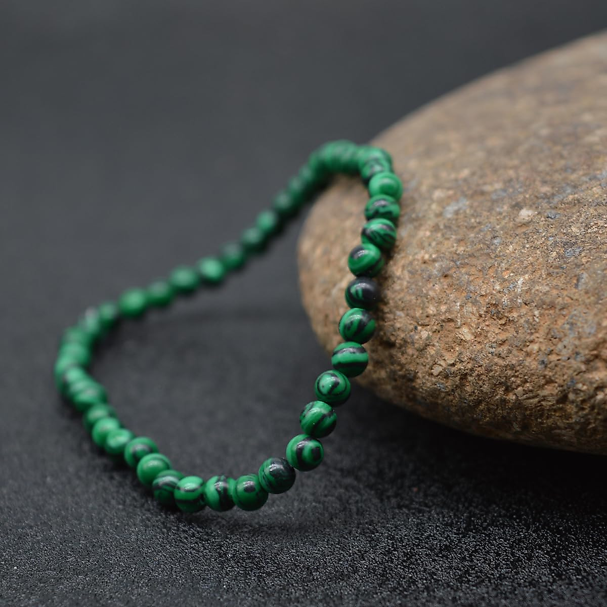 KIKILA 4mm Mini Gemstone Energy Bracelets Crushed Stone Beaded Bracelet Natural Stone Charm Beaded Small Couples Bracelets for Women