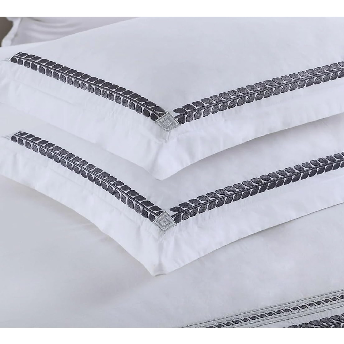 Royal Tradition 3pc Percale Duvet Cover Set (King/Calking) Sadie Embroidered Comforter Cover with Pillow Shams