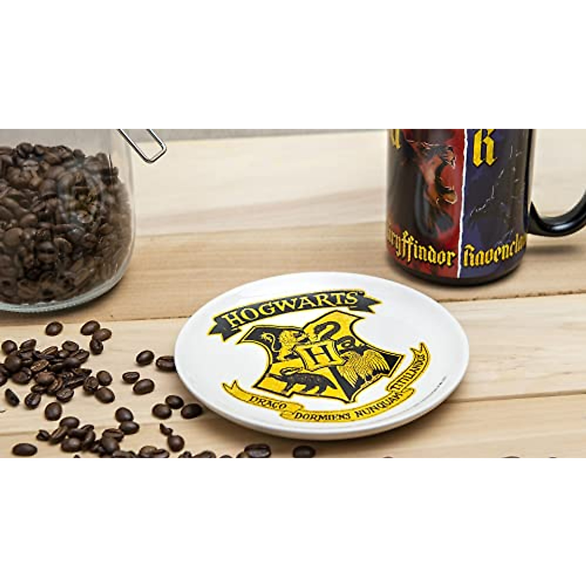 Zak Designs Harry Potter Ceramic Color Changing Mug and Plate Set for Coffee, Tea, Breakfast or Dessert with Unique Heat Reactive Artwork (2-Piece, Non BPA, Hogwarts)
