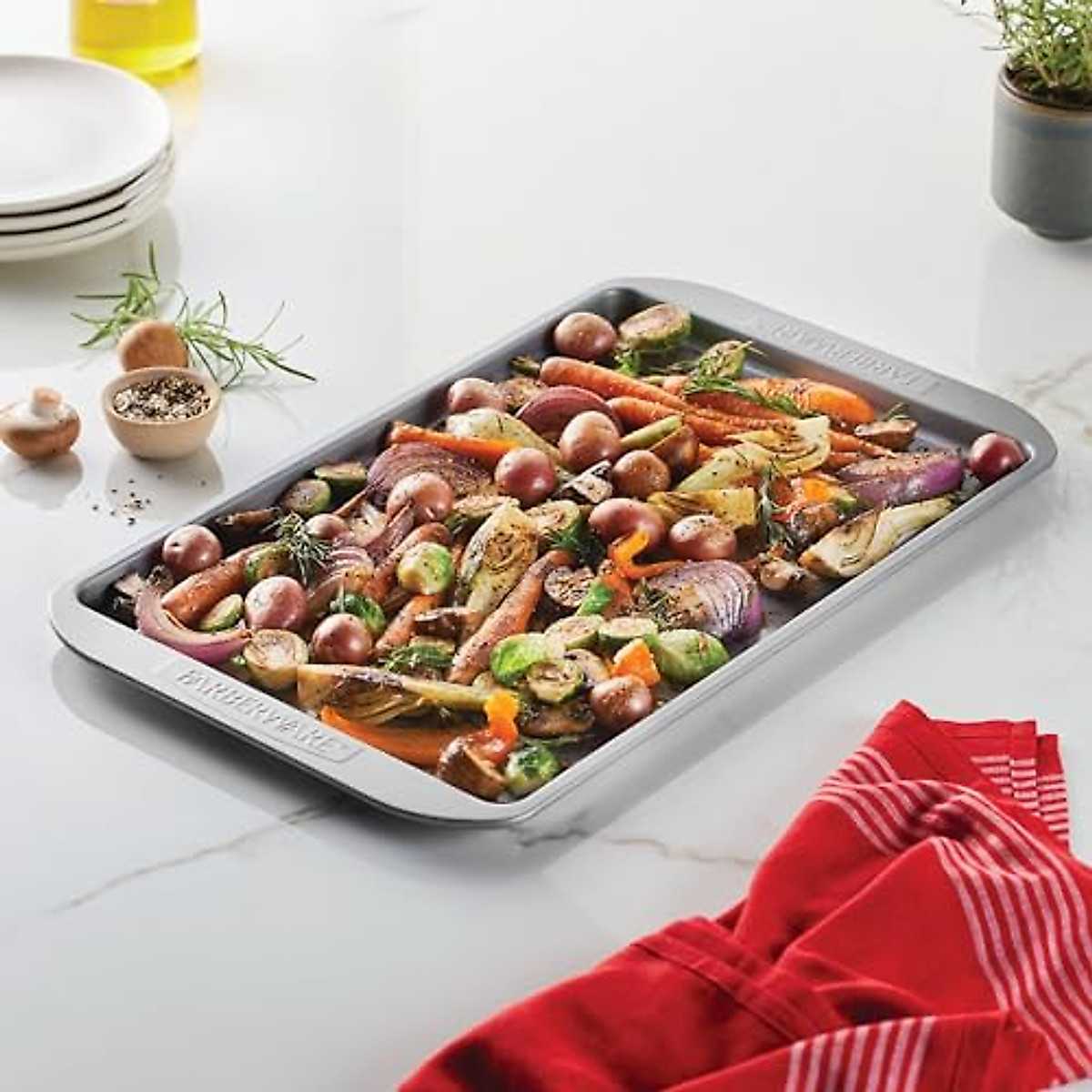 Farberware Nonstick Bakeware, Nonstick Cookie Sheet / Baking Sheet - 11 Inch x 17 Inch, Gray