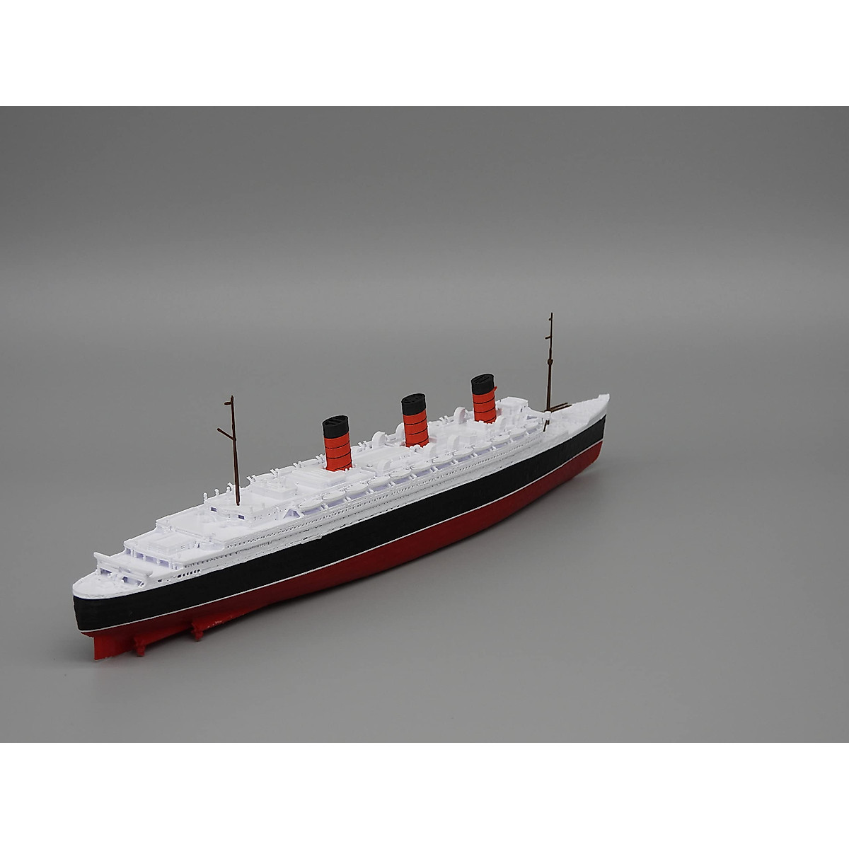RMS Queen Mary Model 1 Foot in Length (Model)