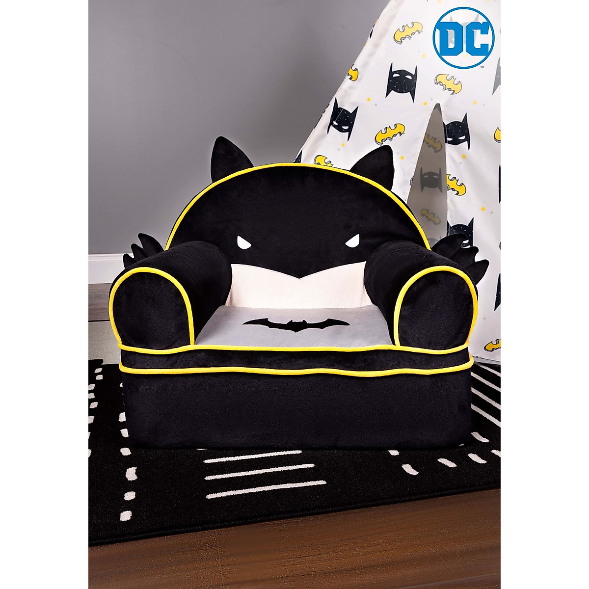 Fun Costumes Batman Face Chair Lounger Seat, DC Comics Iconic Black Comfy Soft Plush Seat Standard