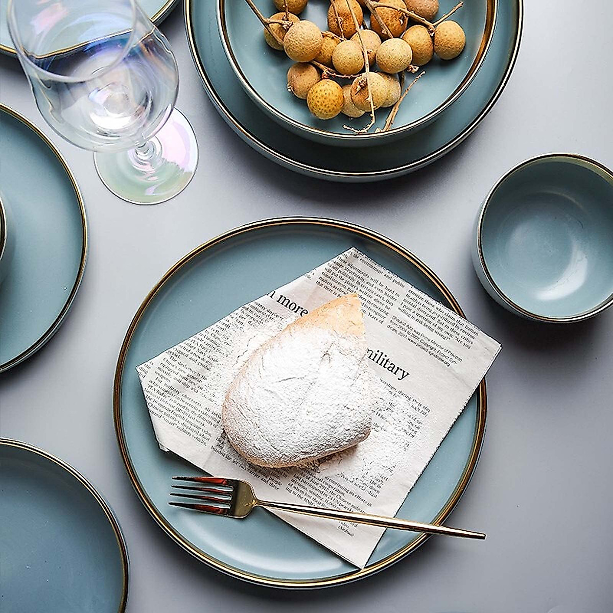 Porcelain Dishes Set for 4 People 16 Piece Ceramic Bowls and Plates Set Reactive Glaze Dinnerware Set for Home Party Gift - Matte Blue