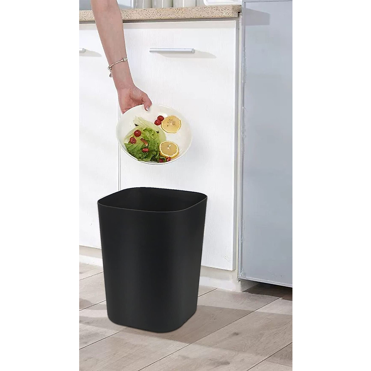 Besli 2 Gallon Small Trash Can Garbage Can Wastebasket for Bathroom Bedroom Kitchen Office (Black, 2 Pack)