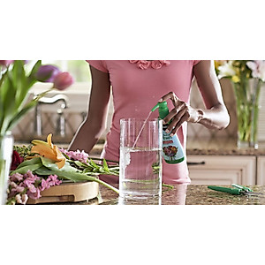 Miracle-Gro for Fresh Cut Flowers, 8 oz., For All Bouquets and Cut Flowers, 2-Pack