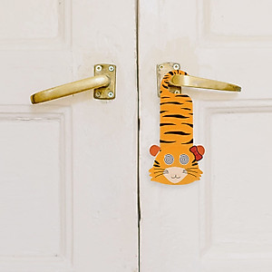 jojofuny Jungle Animals Cartoon Do Not Disturb Door Knob 2 Pcs Animal Shaped Paper Hanger Signs DIY Door Knob Pendants for Children Bedroom Kids Hangers
