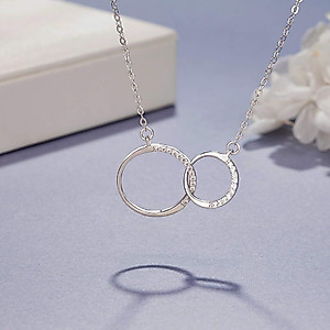 Mother Daughter Necklace, Sterling Silver 2 Circle Infinity Necklace for Mom, Gifts for Mom from Daughter, Mama Necklace, Mom Birthday Gift Mother's Day Jewelry