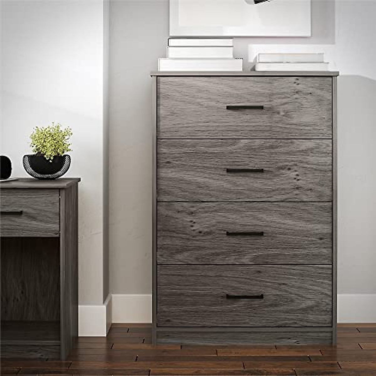 Ameriwood Home Edgewater Dresser, 4 Drawer, Grey Oak