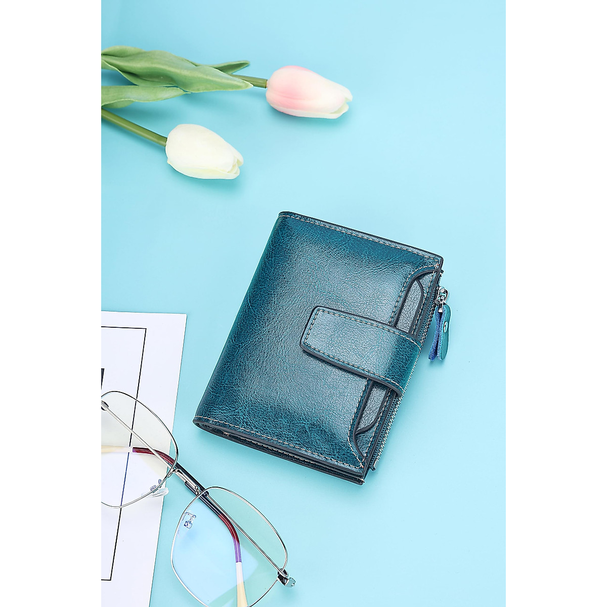 Lavemi Small Compact Women Wallet RFID Blocking Genuine Leather Bifold Purse with ID Windows(Peacock Green)