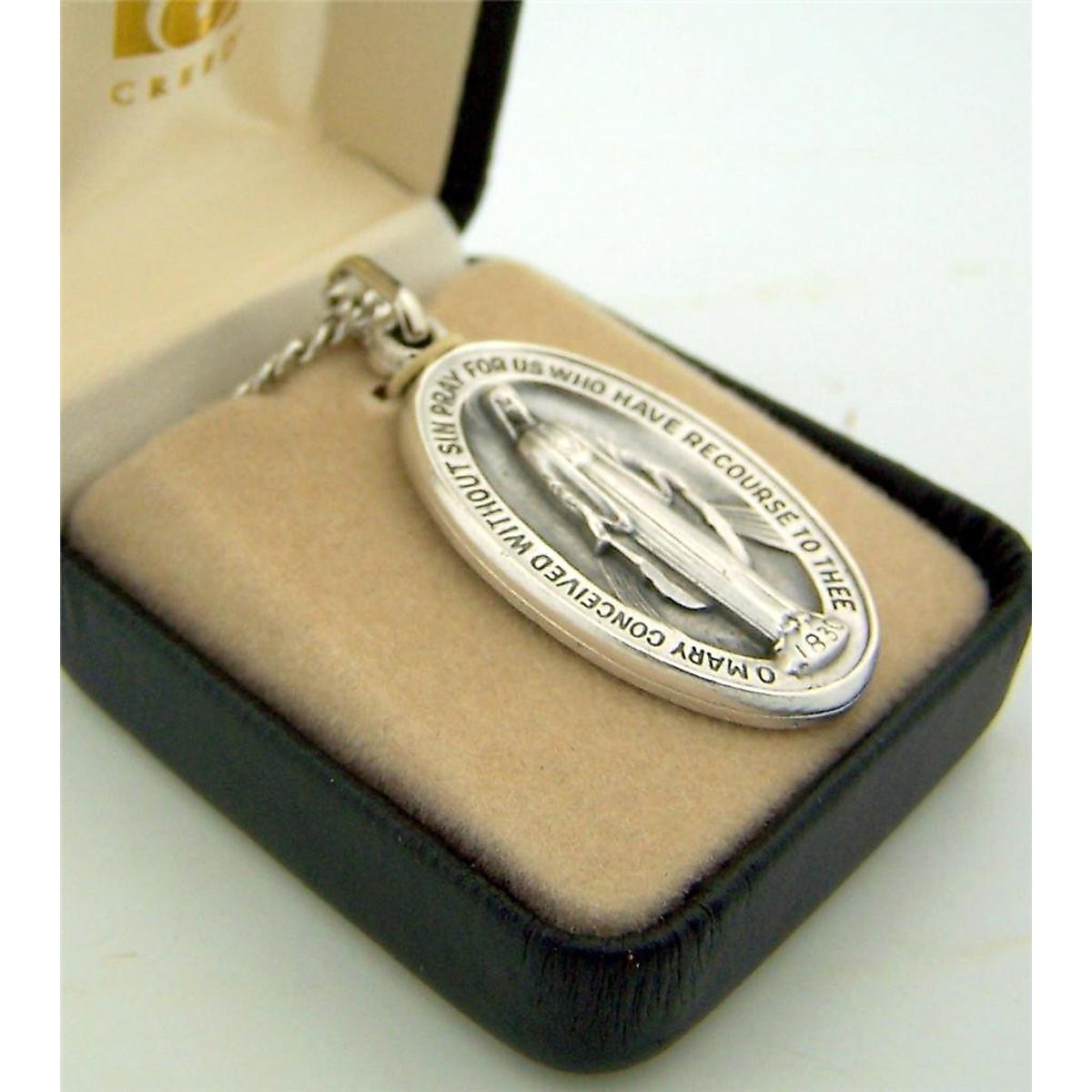 CB Silver Toned Base Oval Virgin Mother Mary Madonna Medal, 1 1/2 Inch