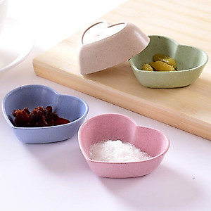 DOITOOL 4pcs Cute Heart Shaped Seasoning Dish Wheat Straw Love Sauce Dish Condiment Dishes Sushi Soy Dipping Bowl Snack Serving Dish for Wedding Valentines Day Party Decoration Pink