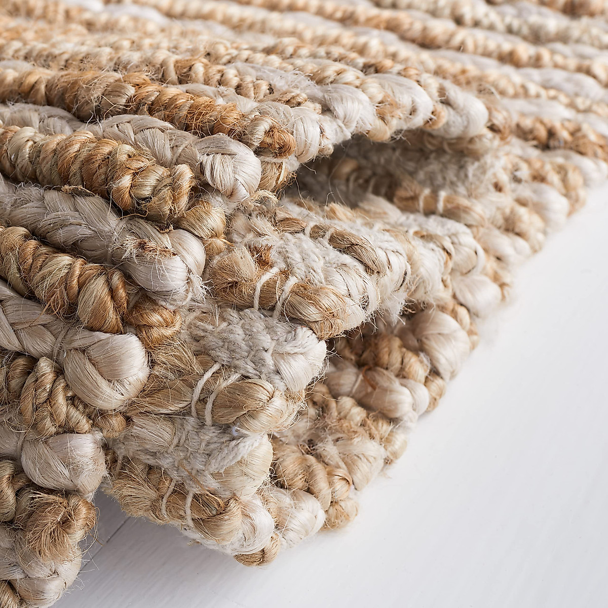 Safavieh Natural Fiber Collection Area Rug - 5' x 8', Natural & Ivory, Handmade Farmhouse Jute, Ideal for High Traffic Areas in Living Room, Bedroom (NF750B)