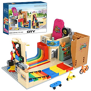 Skate Park Friends Building Set 575 PCS, Skateboard Toys for Kids Cool City Sports, with 4 Mini Dolls, Toy Scooter Sports Theme Park Building Playset for Boys and Girls Aged 6-12