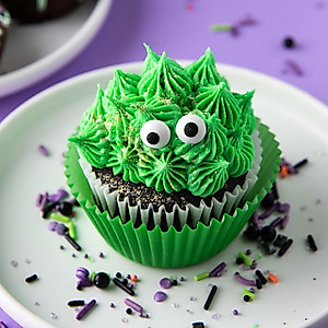 Sweets Indeed Candy Eyeballs, Edible Eyes, Halloween Sprinkles, Perfect for Cake Decorations, Baking, Ice Cream, Cookies, Cupcake Topper (0.88 ounce)