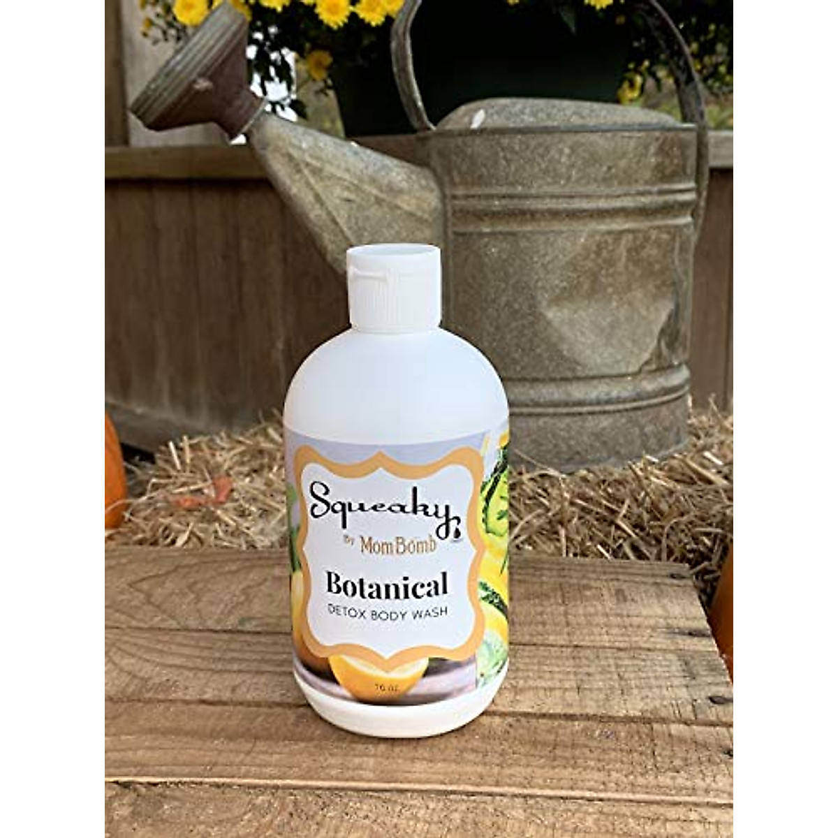 Squeaky by Mom Bomb Botanical Detox Body Wash- Therapeutic rosemary oil helps rids the body of fatigue and tension Body Wash provides you with the excellent moisture your body needs. (6005)