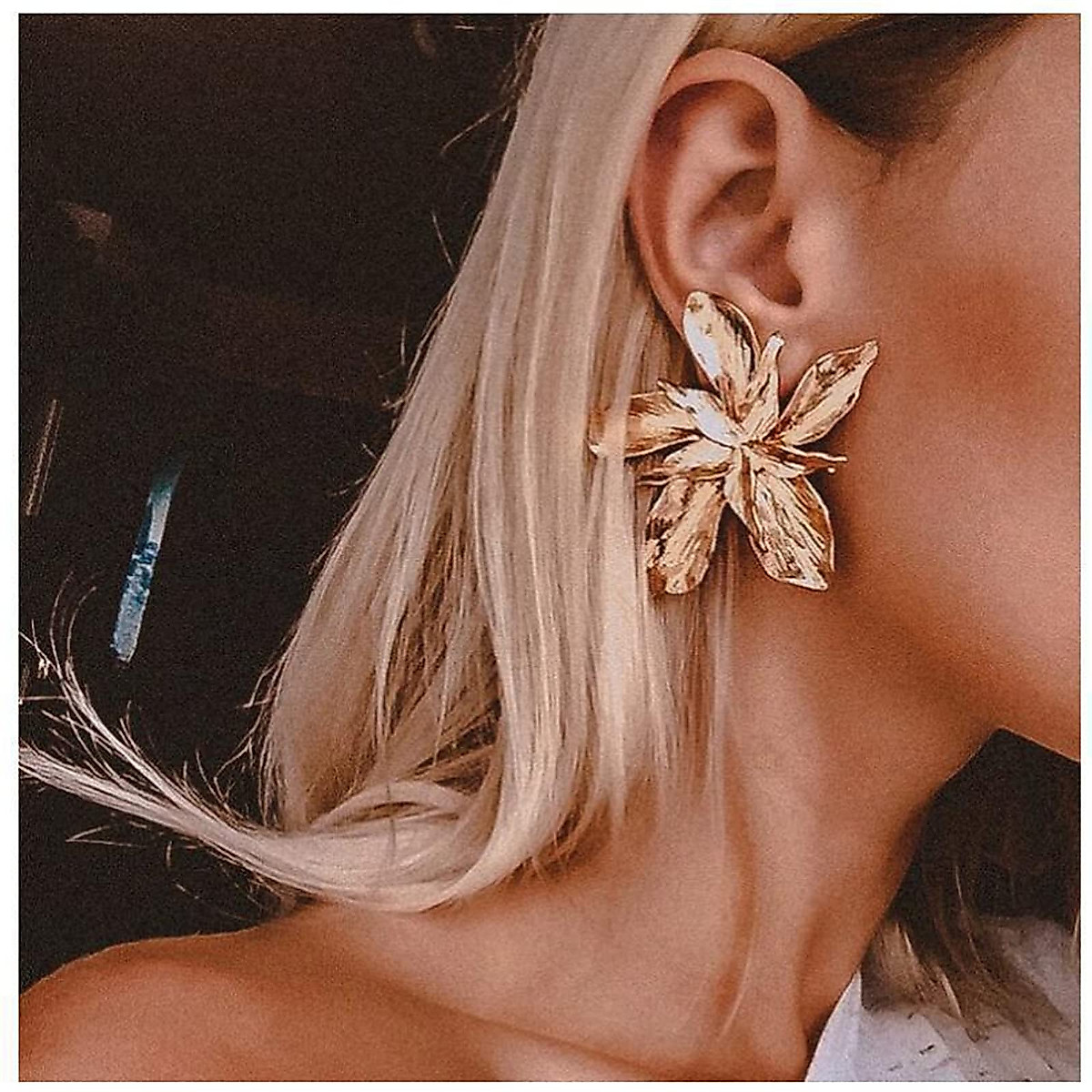 ONLYJUMP 3D Large Flower Earrings for Women Chic Petal Statement Earrings Bohemian Elegant Plated Big Alloy Metal Flower Earrings (Gold Stud Earring)