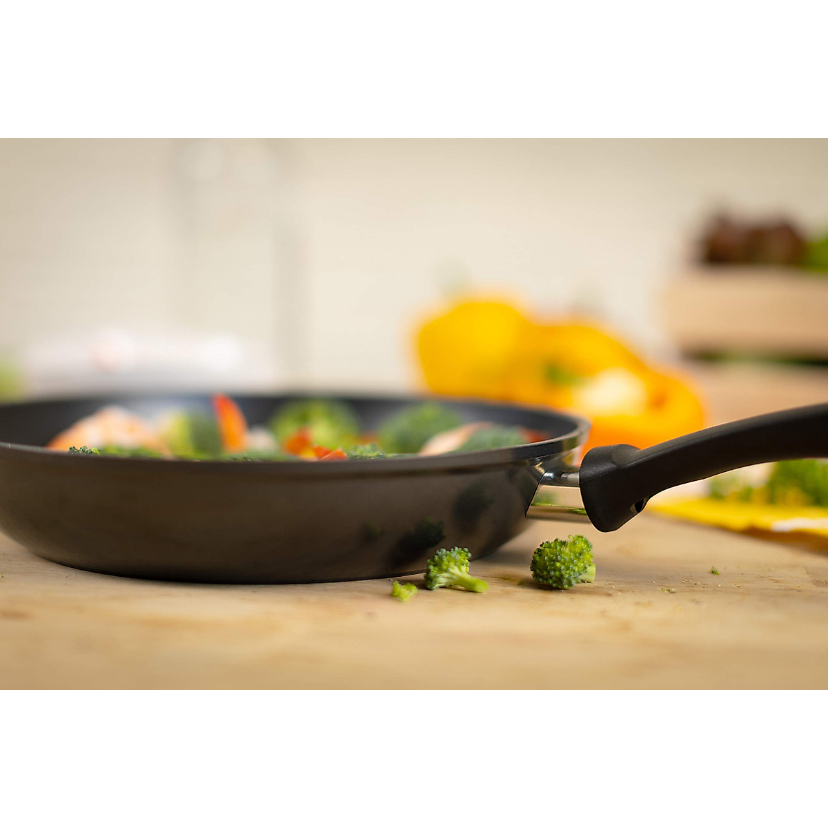 Kuhn Rikon Easy Induction Non-Stick Frying Pan, 8 inch/20 cm