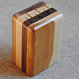 Wisconsinmade Walnut Steak Knife Block with Six Slots (Hickory and Walnut)
