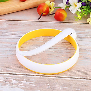 PRETYZOOM 4pcs Silicone Egg Ring, 5 Inches Profession Egg Ring Set, Nonstick Egg Rings With Handle Fried Egg Ring for Omelette, Pancake, Kitchen Cooking Tool