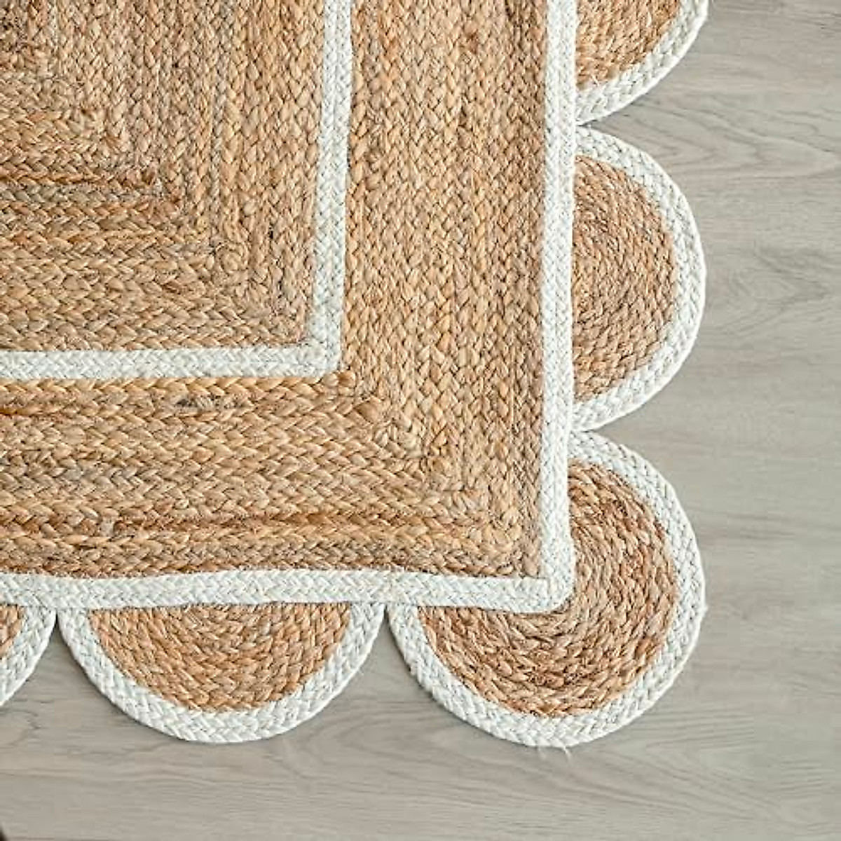 Weaving Village Scalloped Natural Jute Area Rug, Natural Base Off White Trim, 4x6