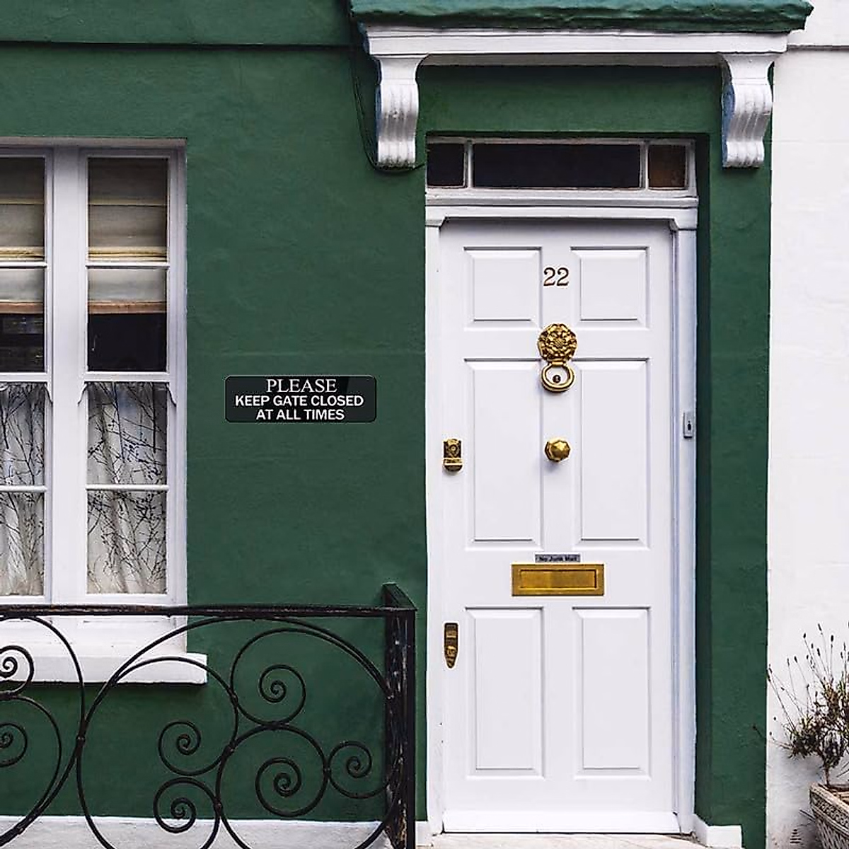 Plastic Sign Papa's Garage Vintage Signs Retro Acrylic Signs wall or door Sign Funny Home Sign Exit Sign Kitchen Garden Wall Front Door Coffee Decor 3x10 Inches