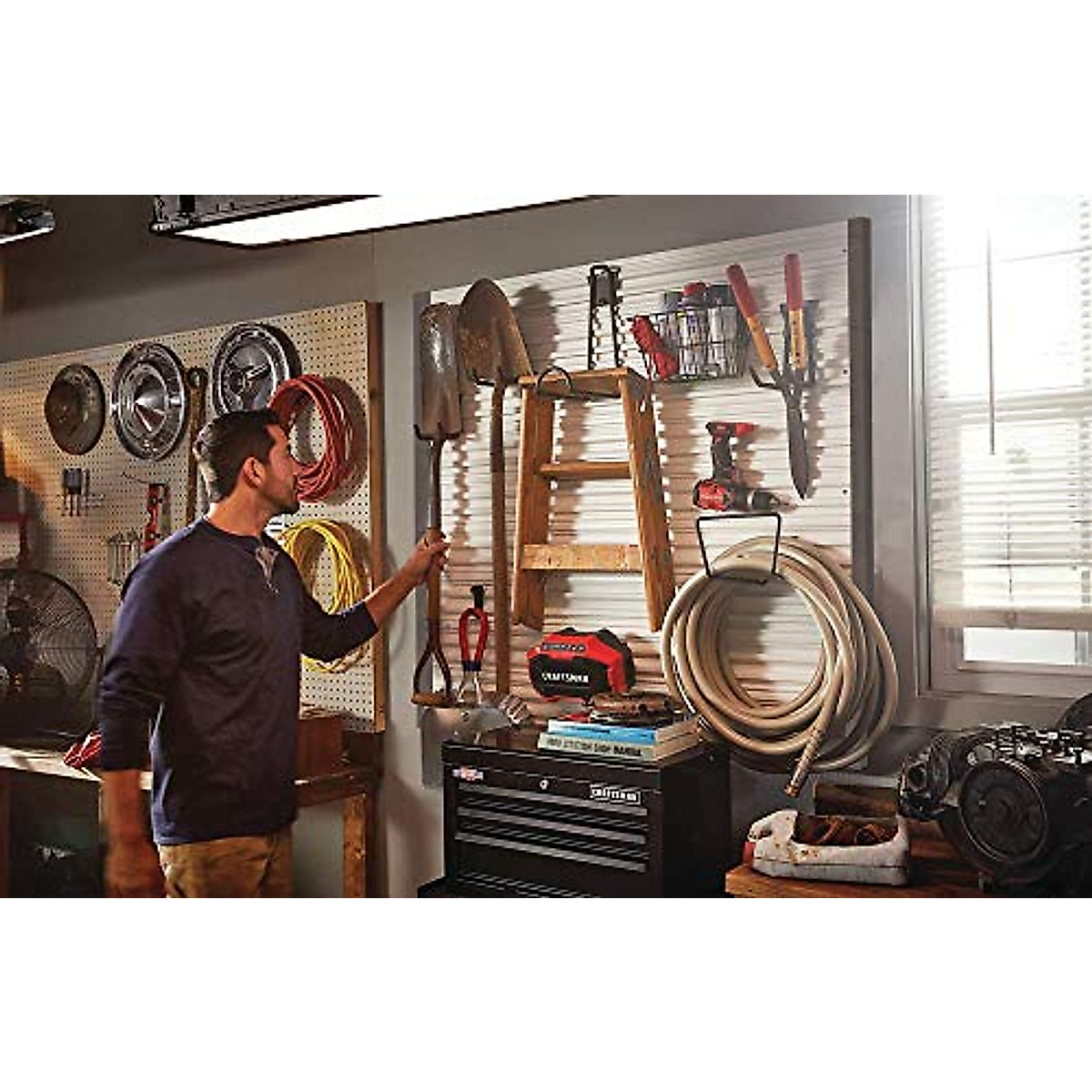 CRAFTSMAN Versatrack Garage Storage System, Storage Rail with 20 Piece Set Mounting Accessories (CMST22000)