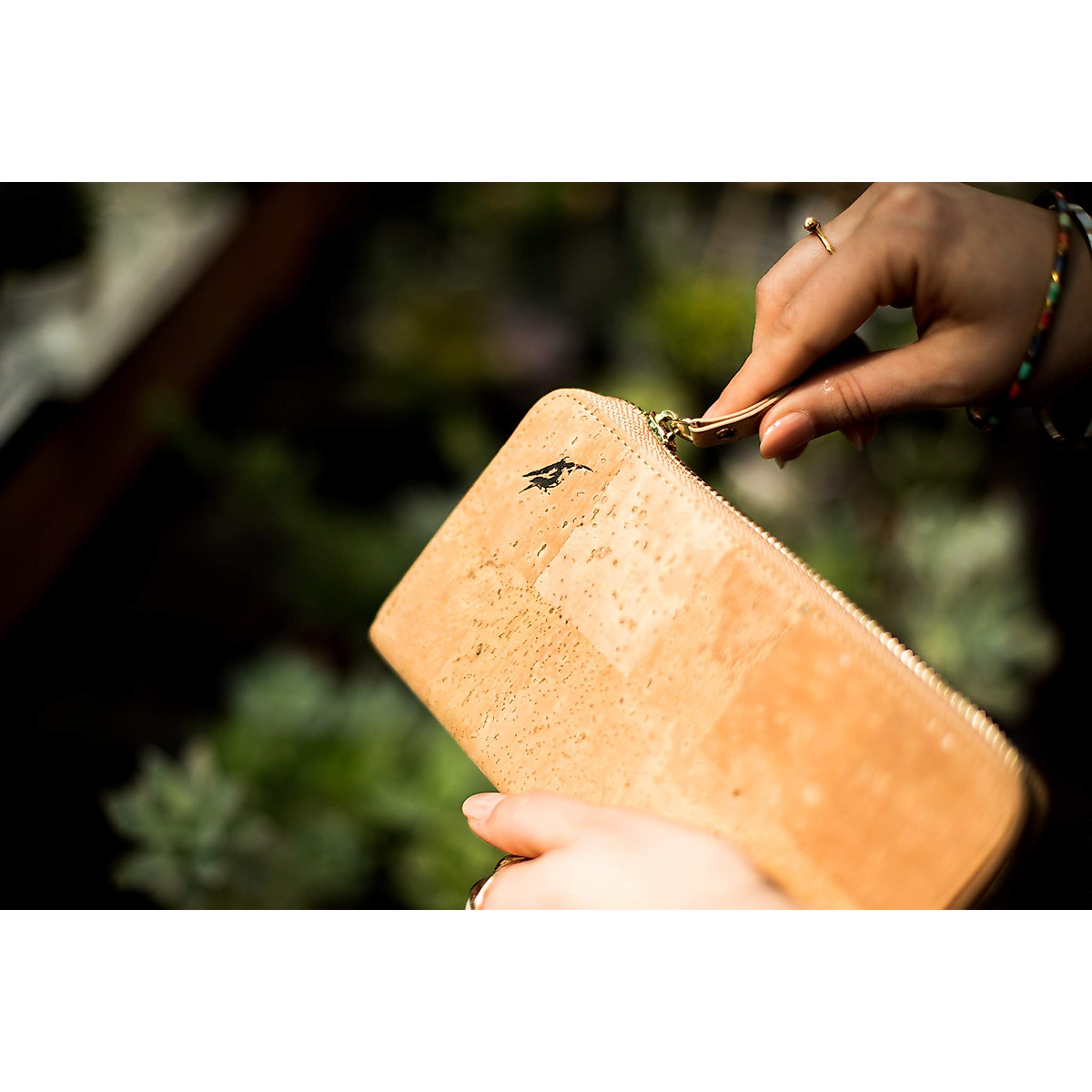 Modern Hobo Women's Cork Wallet/Cork Clutch/With RFID Protection/Vegan Wallet/Sustainably-Crafted Cork Wallet, Medium