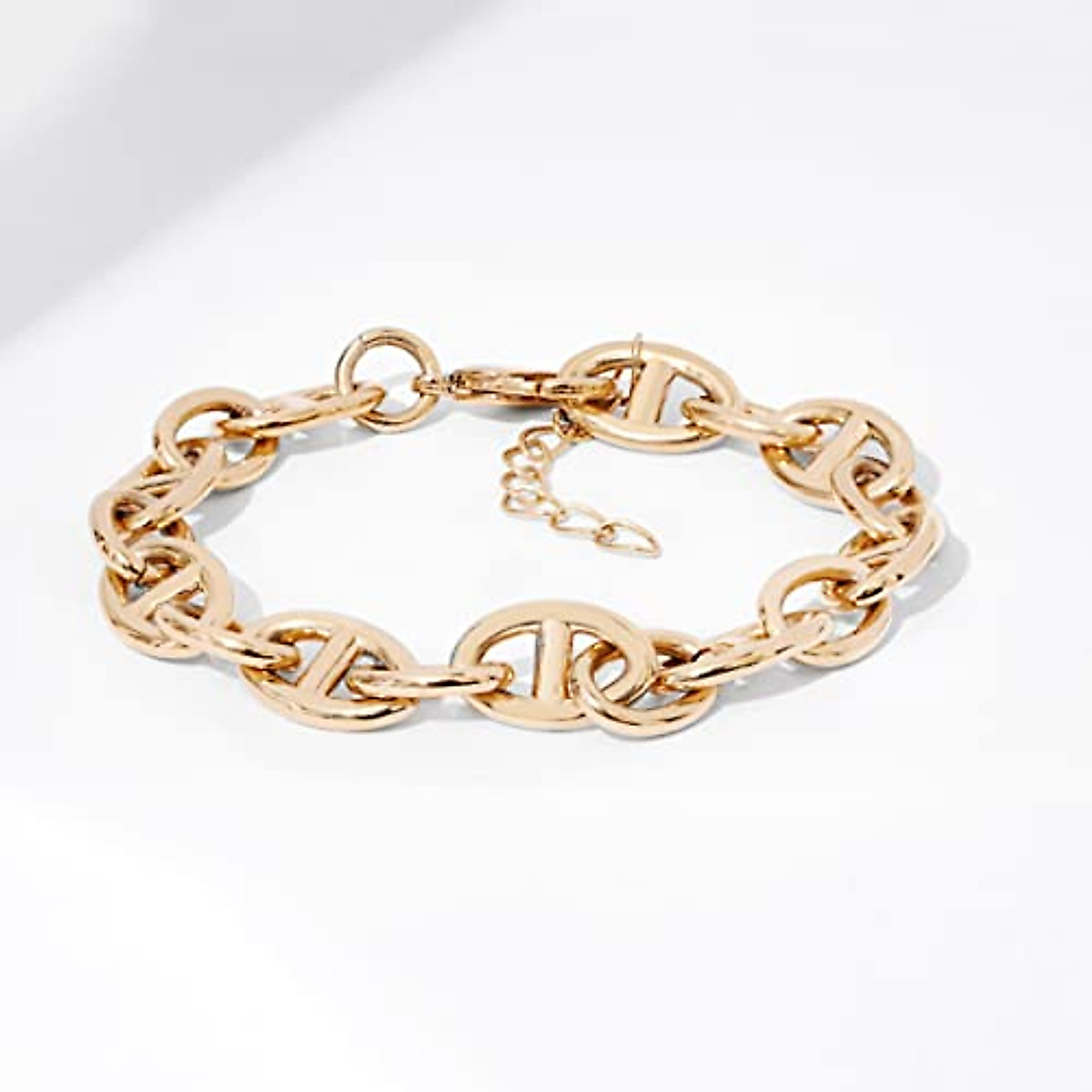 Amazon Essentials 14K Gold Plated Mariner Link Bracelet, Yellow Gold