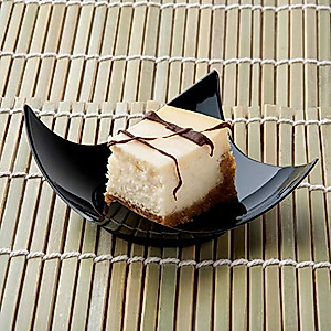Fineline Settings Disposable Plastic Sample Plates-2.75" | Black | Tiny Temptations | Pack of 10 Trays