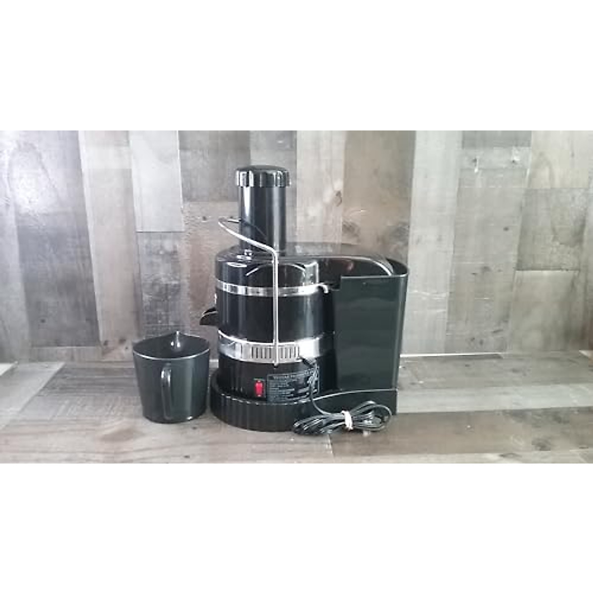 JACK LALANNE CL003AP 600 RPM Motor Power Juicer, Black