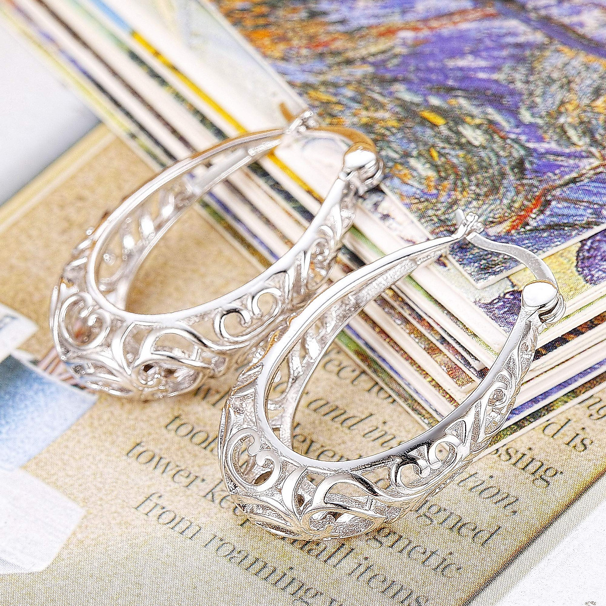 Milacolato 925 Sterling Silver Hoop Earrings for Women 18K White Gold Plated Textured Filigree Oval Hoop Earrings Lightweight & Hypoallergenic Vintage Hoop Earrings