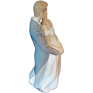 Nao figurine by Lladro 02001713 Unforgettable day 1713- Beautiful porcelain statue -Bride with a long dress and Groom, Kissing Couple, Nice, Elegant, Romantic ,Wedding gift collectibles new