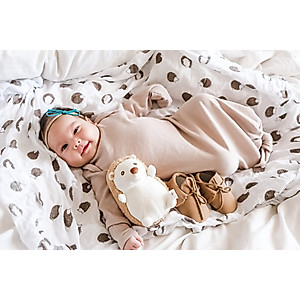 MOYA Baby Gift Box – Newborn Keepsake Box for Boy and Girl, Baby Clothes, Knotted Gown and Swaddle Blanket, Baby Shower Gifts Set for Unisex in a Box and a Basket, Baby Welcome Box, Baby Registry.