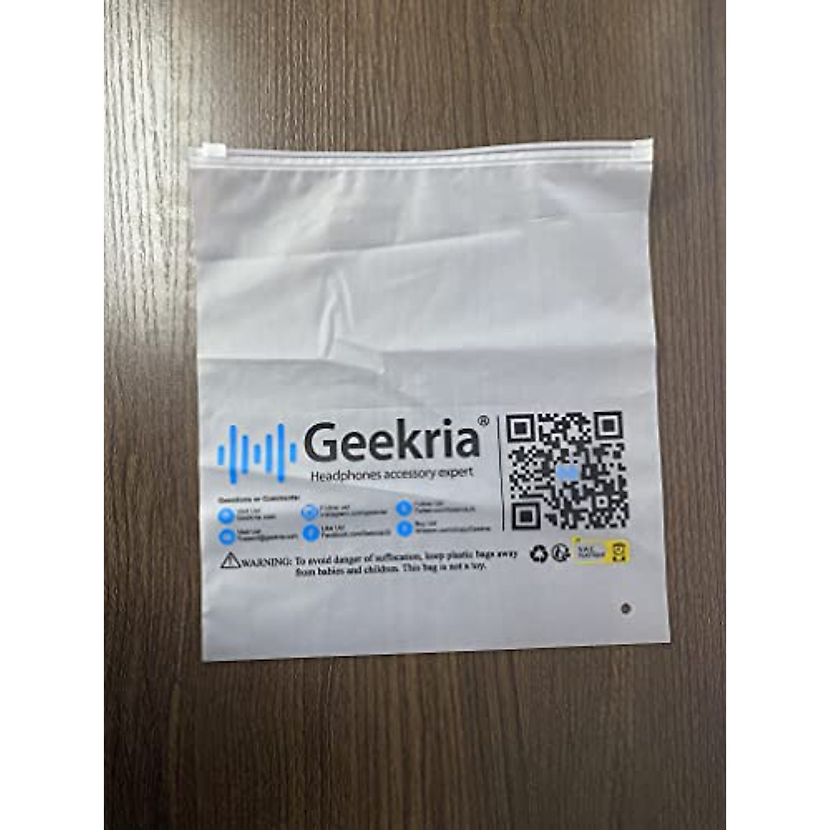 Geekria Shield Headphones Case Compatible with Sony WH1000XM4, WH1000XM3, WH1000XM2, WH-XB910N Case, Replacement Hard Shell Travel Carrying Bag with Accessories Storage (Grey)