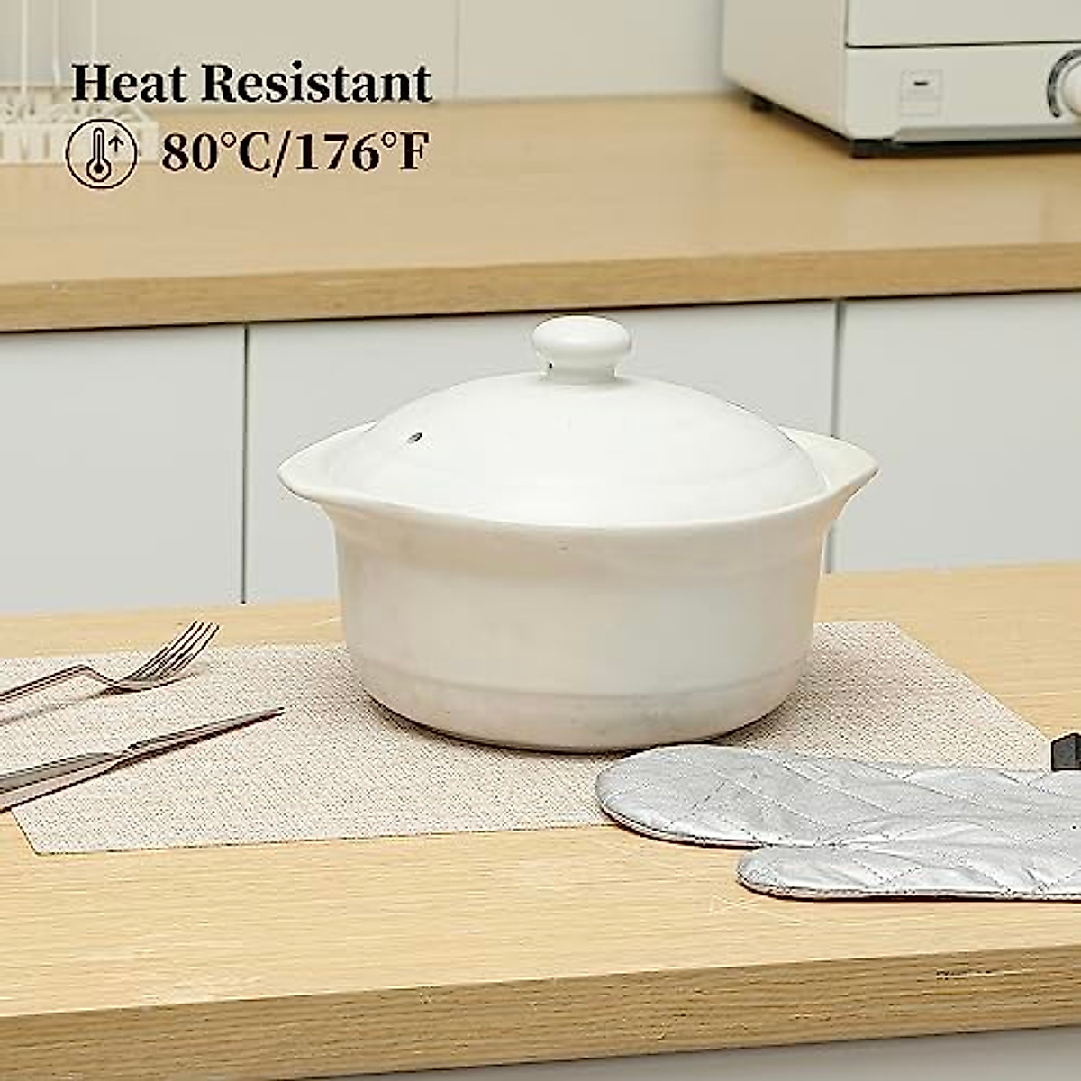 Leetaltree Beige Placemats Set of 4 - Heat Resistant Non-Slip Place mats for Dining Table, Washable Durable PVC Vinyl Woven Table Mats（Beige, 4）