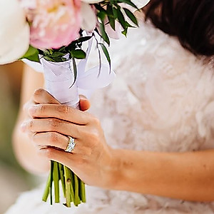 MAX + STONE 4 1/2 Carat Princess Cut Cubic Zirconia Three Stone Ring for Women in 10k Yellow Gold (4.5 ct.tw) Anniversary or Engagement Ring in CZ Size 5