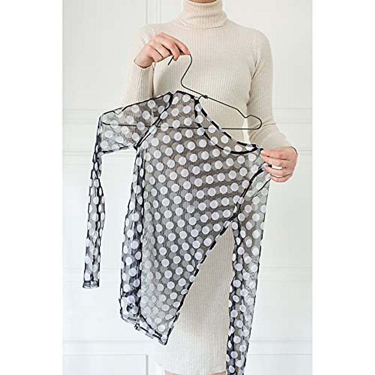 Brabantia Lightweight Black Aluminium Clothes Hangers (Set of 4) Extra Grip & Anti-Stretch Design