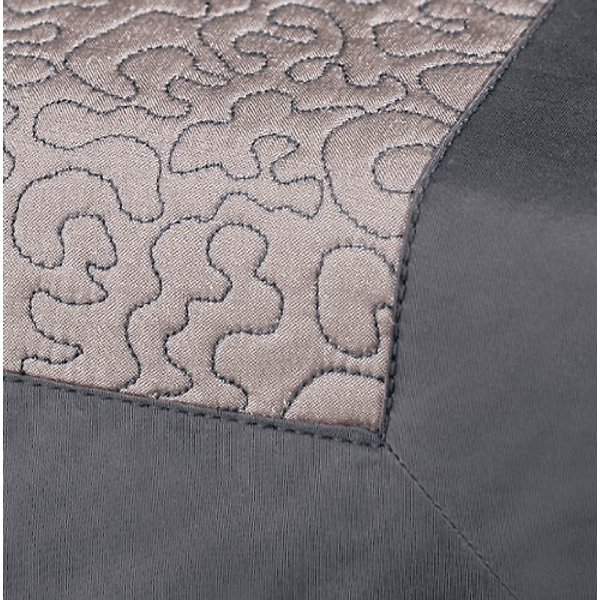 SINGER | 9985 Sewing & Quilting Machine With Accessory Kit - 960 Stitches - Drop-In Bobbin System, & Built-In Needle Threader 24 pounds