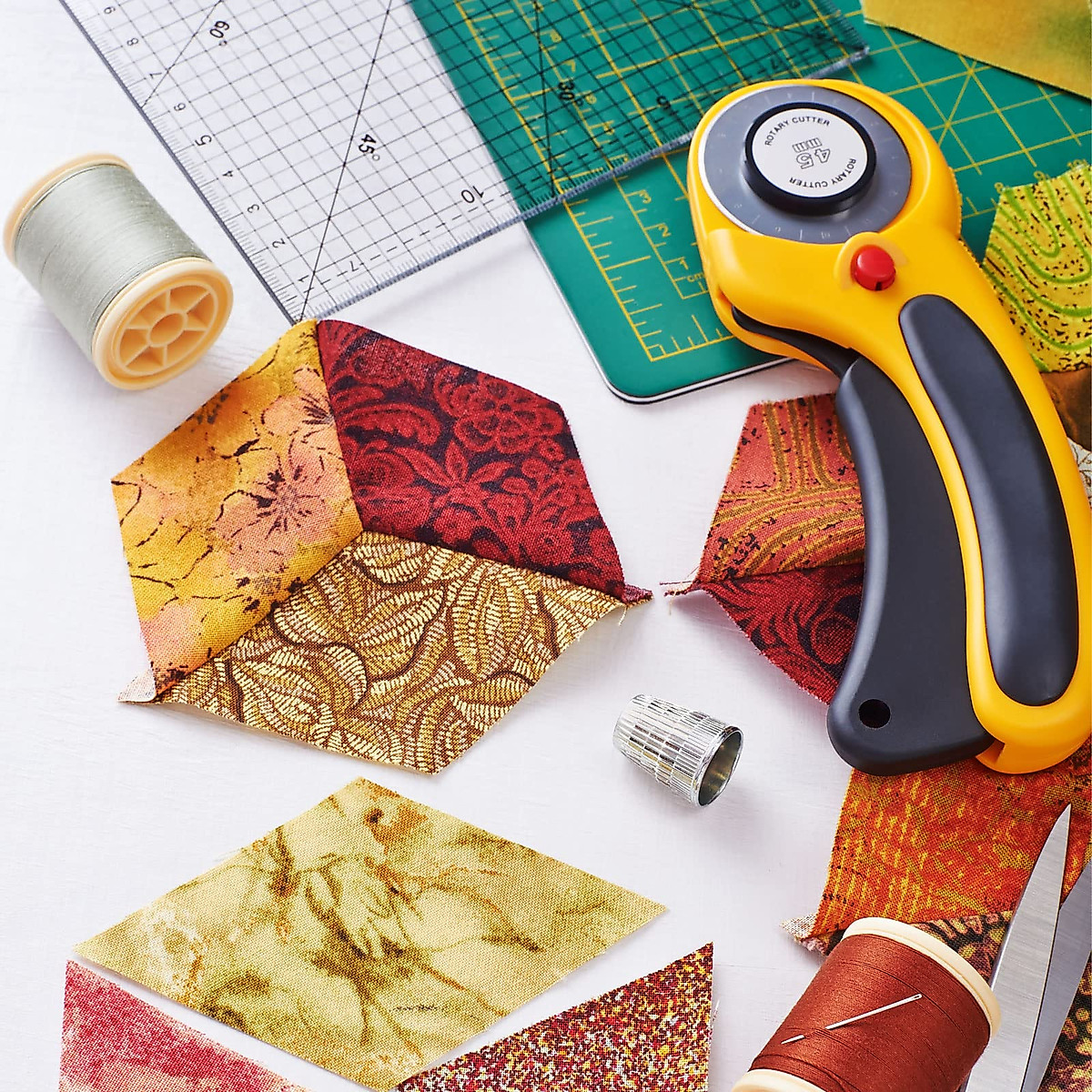 36 Pack 45mm Rotary Cutter Blades Fabric Cutter Replacement Blade Sewing Supplies Paper Cutter Blade Craft Cutting Tools with Plastic Storage Box for Quilting Scrapbooking Leather