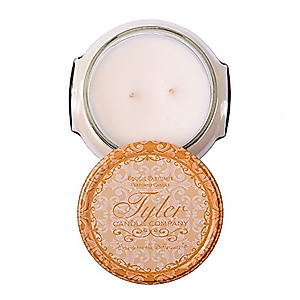 WINTER WONDERLAND Tyler 22 oz Large Scented 2-Wick Jar Candle