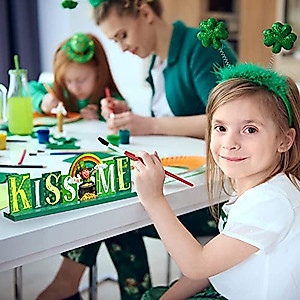 3 Pcs St. Patrick's Day Table Decoration Wood Happy St Patrick's day Sign Irish Lucky Table Centerpiece Green Shamrocks Leprechaun Table Topper Sign for St. Patrick's Day Party Home Table Decor