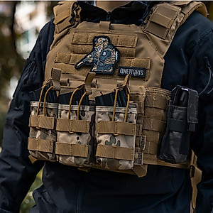 OneTigris Tactical Molle Mag Pouch,Open Top Triple Magazine Pouch for 5.56mm M4 M16 AK AR Glock M1911 9mm with Quick Release Kydex Insert and MOLLE Compatible（Camouflage）